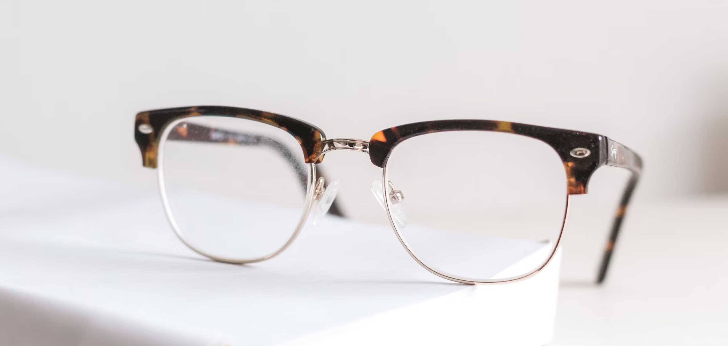 Understanding the Shaw Lens: A Breakthrough in Binocular Vision ...